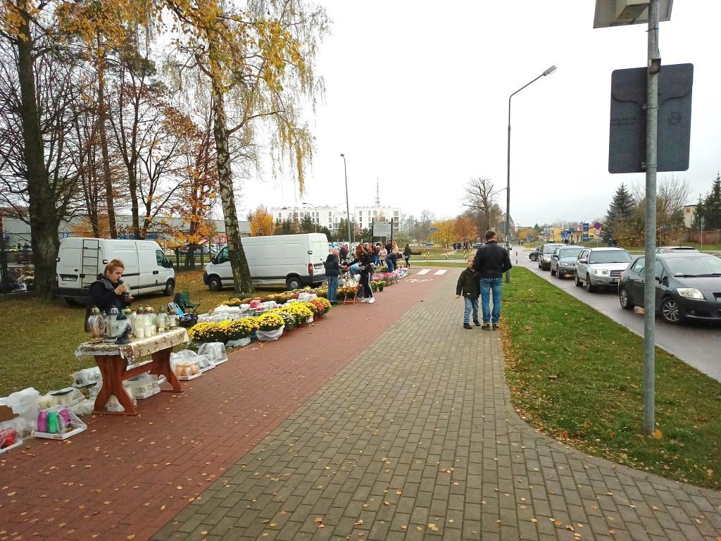 Zmiany w organizacji ruchu w okresie Wszystkich Świętych